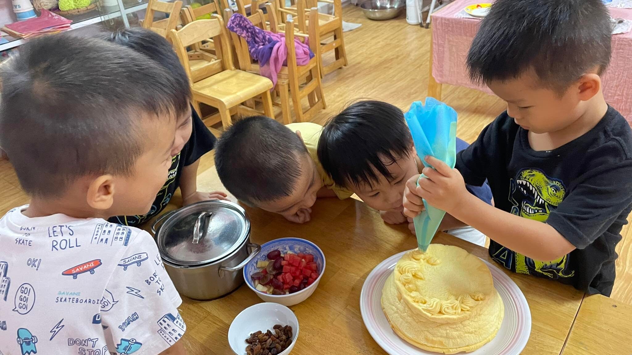 Tác hại của công nghệ lên trẻ em - Mầm Non Yêu Con Nít Quận 7